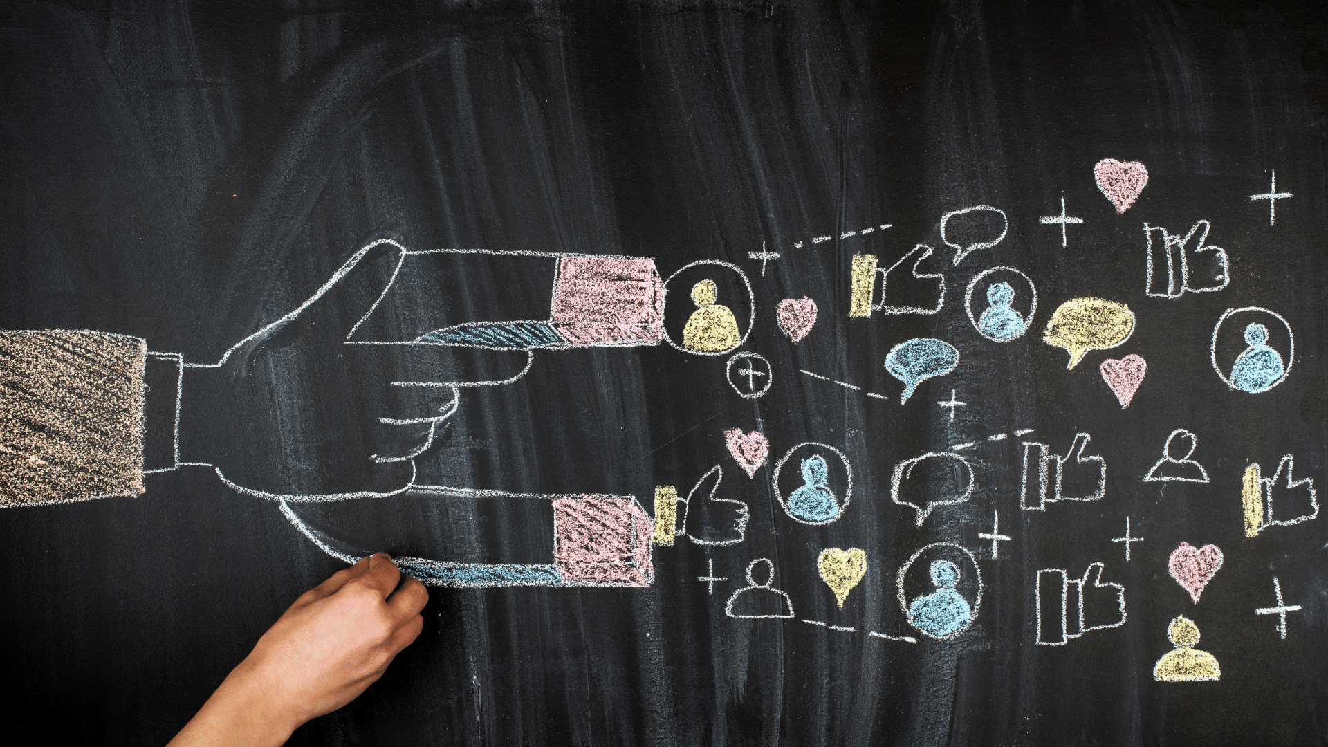 Cómo atraer y retener clientes en tu negocio - AMECHE